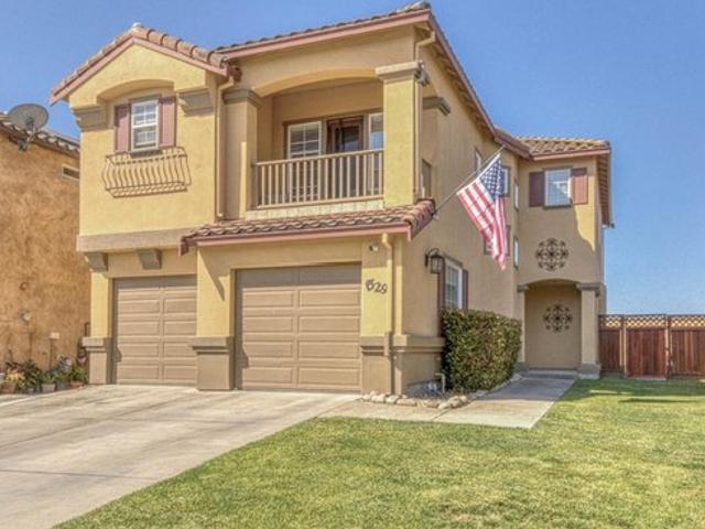 1529 Oyster Bay Ct, Salinas, CA 93906
