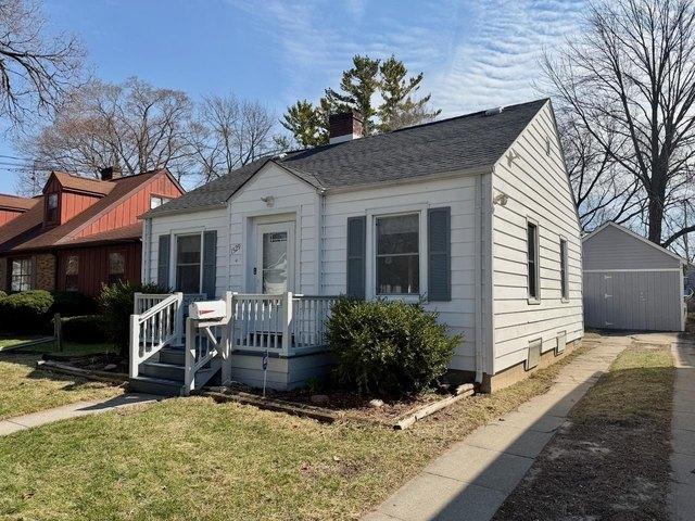 1529 Beech St, Saginaw, MI 48602