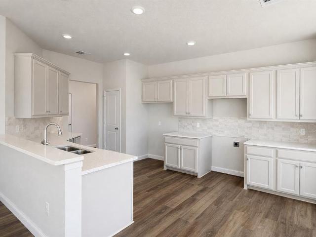 1529 Dresser Street