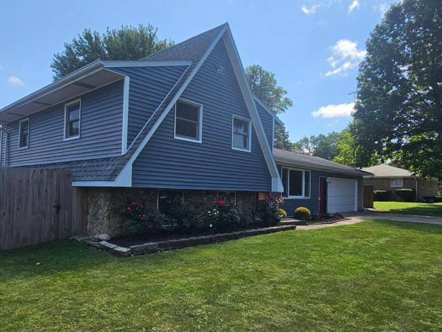 1529 Eisenhower Drive