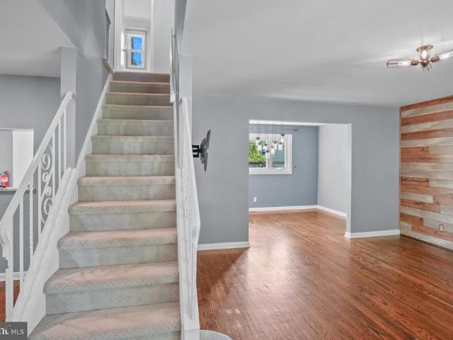 1529 Pleasant Drive