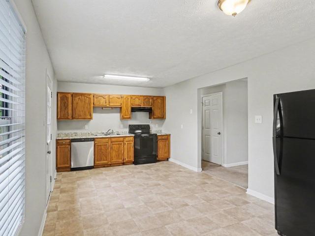 1529 Versailles Road