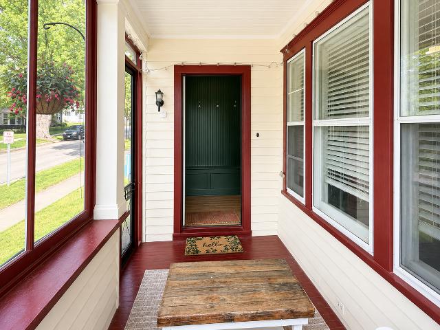 1529 W 6th Street