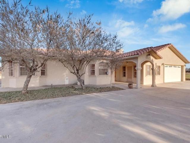 15201 Alameda Ave, Fabens, TX 79838