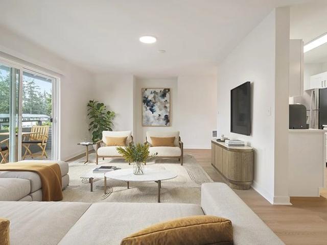 15207 NE 16th Pl, Bellevue, WA 98007