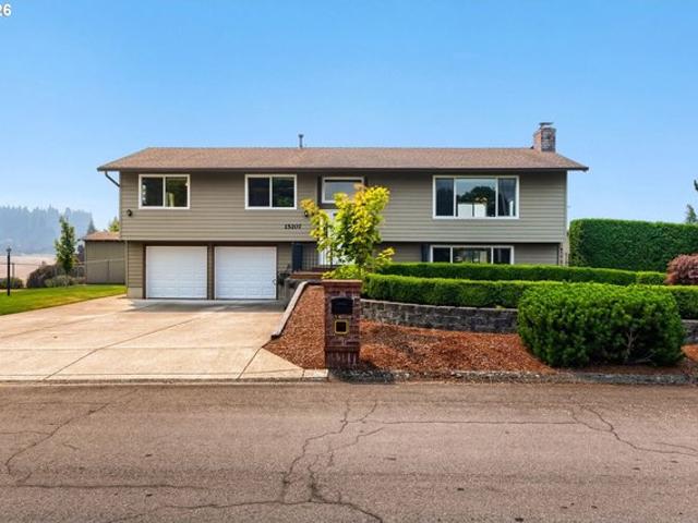 15207 SE Ondo Rivera Dr, Damascus, OR 97089