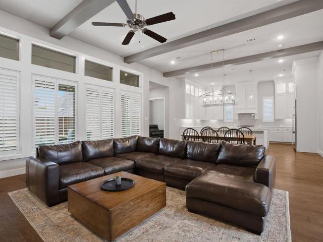 15206 Viburnum Road