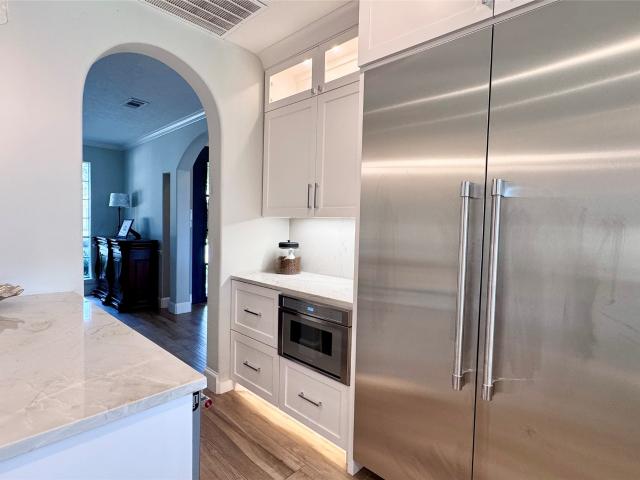 15206 Hilltop View Drive