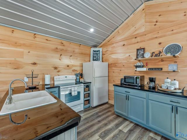 1520 Murphy Hill Road