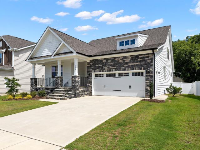 1520 Maelyn Way