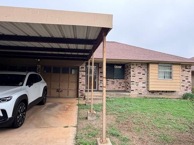 1520 N Janeway Ave, Moore, OK 73160