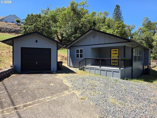 1520 NE Winter St, Roseburg, OR 97470