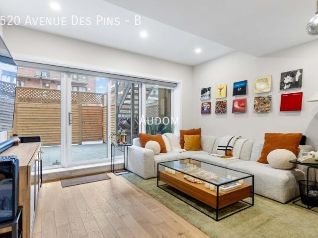 1520 Avenue Des Pins, 1 bed, 1 full bath