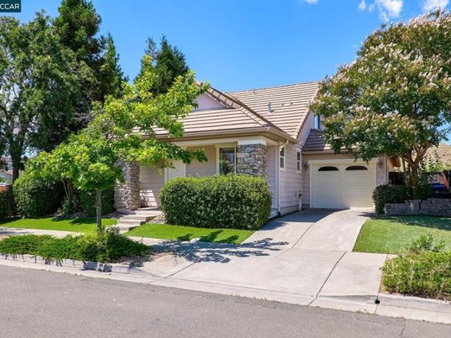 1520 Bailey Dr, Fairfield, CA 94533