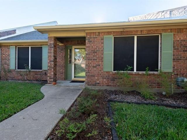 1520 Bennett St, Bryan, TX 77802