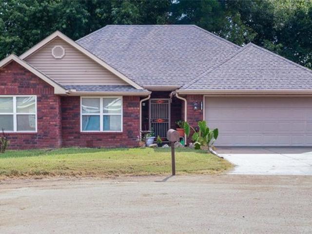 1520 Cherokee Rock Rd, Muldrow, OK 74948