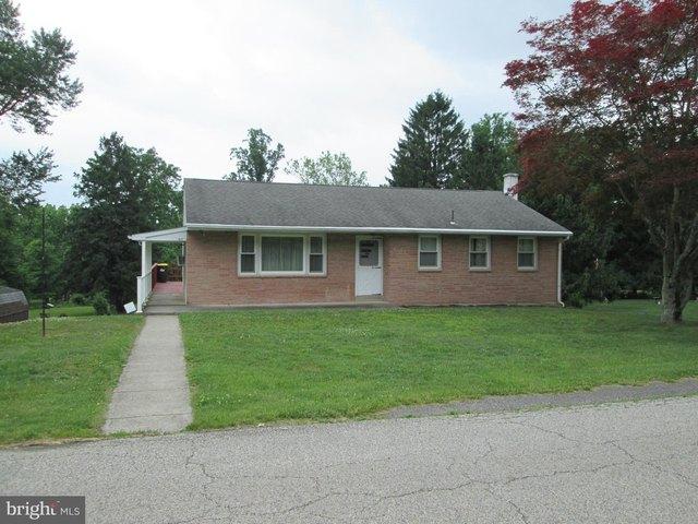 1520 Franklin Dr, Pottstown, PA 19465
