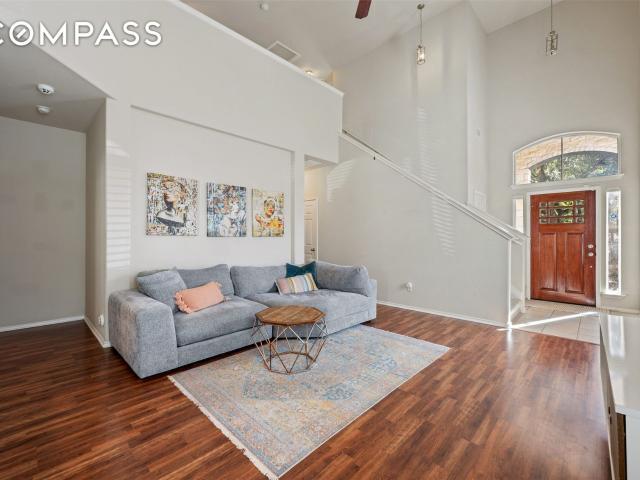1520 Huckleberry Ln, Austin, TX
