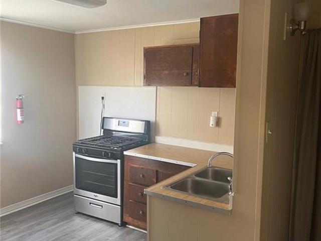 1520 Kenneth Street # 3