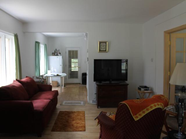 1520 S 9th Street S