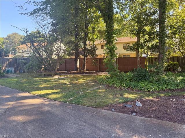 1520 Saybrook CV