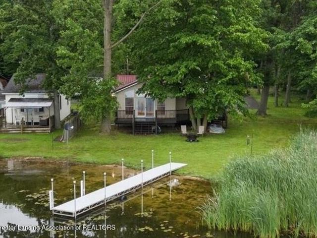 1520 Shepard St, Crystal, MI 48818