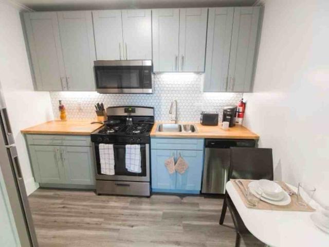1520 Tyler House Studio Apartment for Rent at 1520 Tyler Ave, San Diego, CA 92103 University Heights