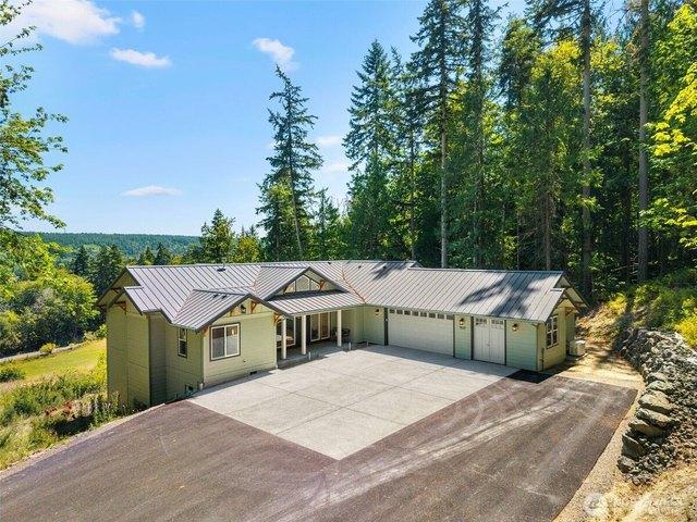 1520 W Valley Rd, Chimacum, WA 98325