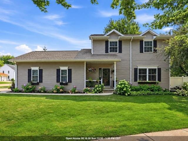 1520 Wellington Dr, Oshkosh, WI 54904