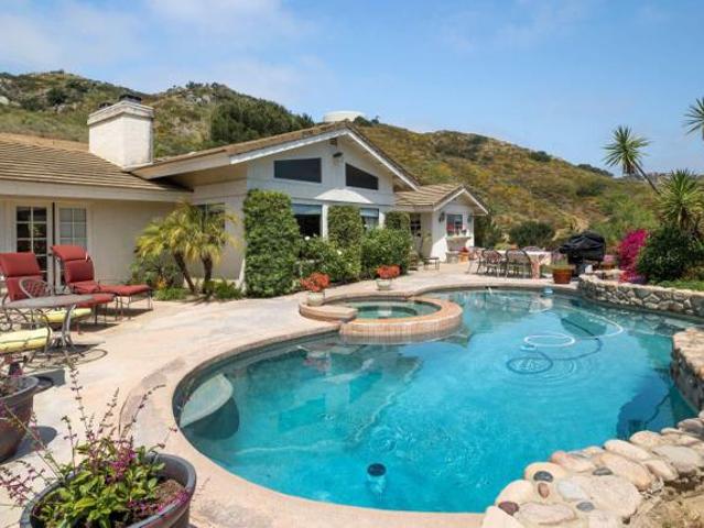 1520 Willow Bend Dr, El Cajon, CA 92019