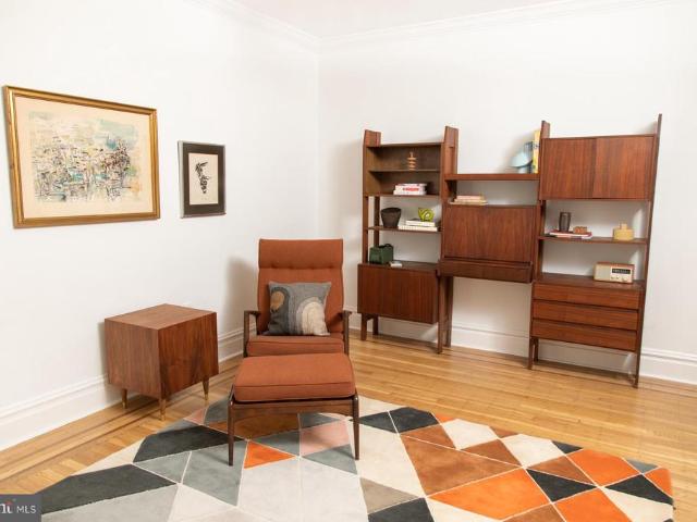 1520 28 Spruce Street # 104