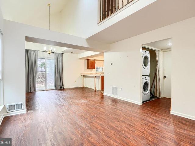 15210 Endicott Drive