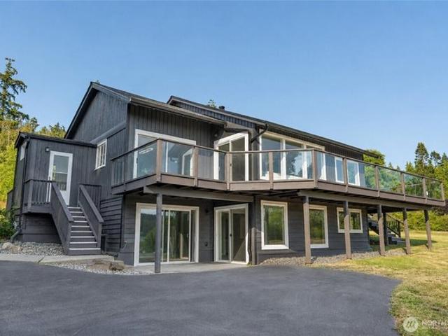 15210 Gibralter Rd, Anacortes, WA 98221