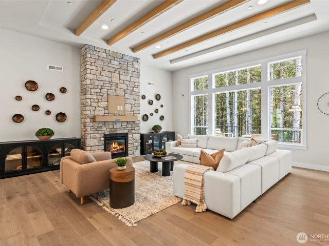 15211 th Avenue E # 989