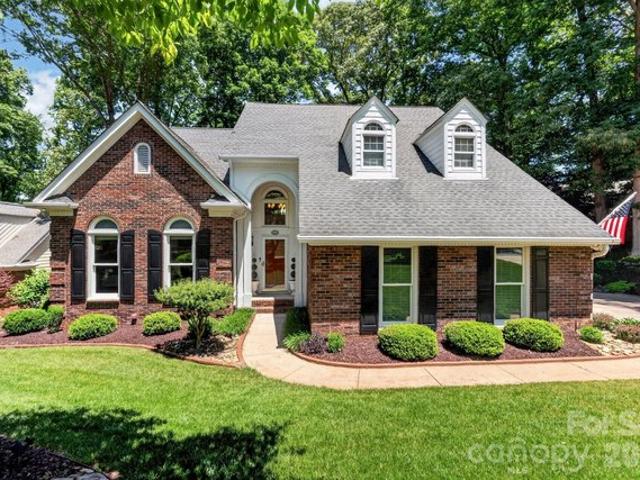 15211 Sharrow Bay Ct, Huntersville, NC 28078