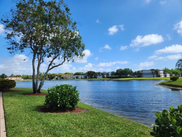 15217 Lakes of Delray Blvd, Unit 87, Delray Beach, FL 33484 | MLS #B26011