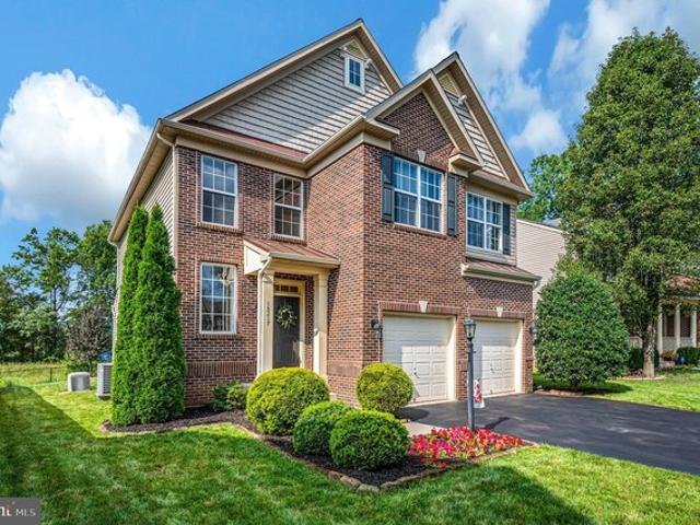 15217 Santander Dr, Gainesville, VA 20155