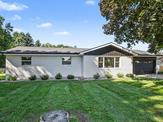 15219 Kerlin Dr, Granger, IN 46530