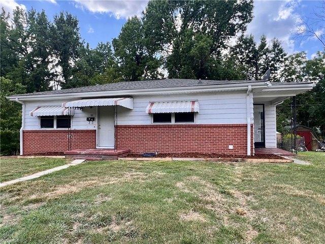 1521 N Ohenry Blvd, Greensboro, NC 27405