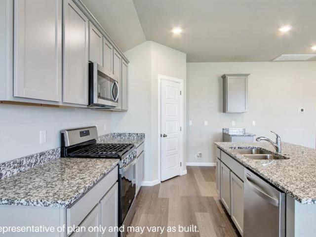 1521 Oak Valley