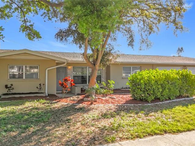 1521 Banyan Dr, Venice, FL 34293 | MLS #A4687