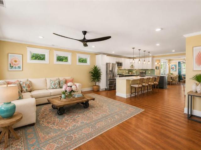 1521 Bradford RD