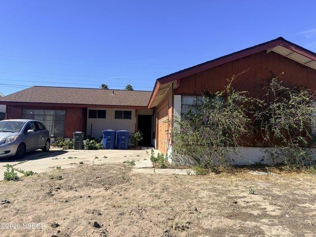 1521 Calle Primera, Lompoc, CA 93436