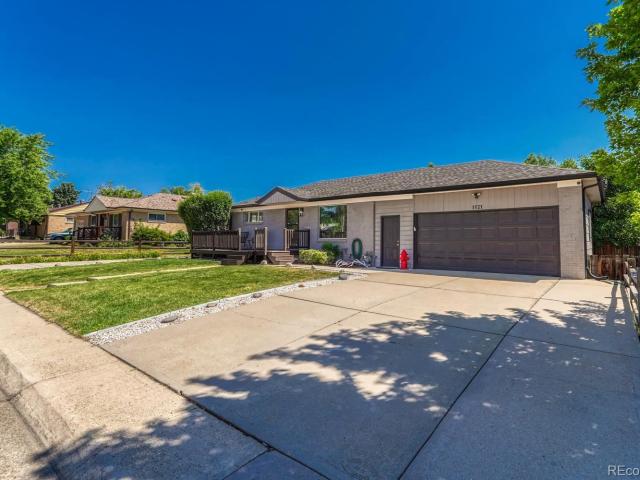 1521 Coring Place