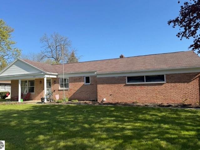 1521 E Broadway St, Mount Pleasant, MI 48858