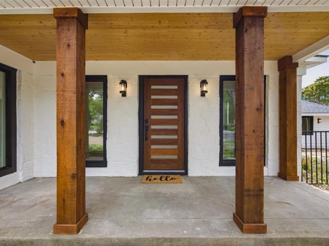 1521 El Campo Drive