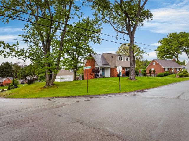 1521 Fernledge Dr