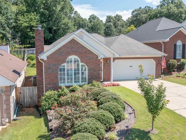 1521 Holly Berry Way, Anniston, AL 36207