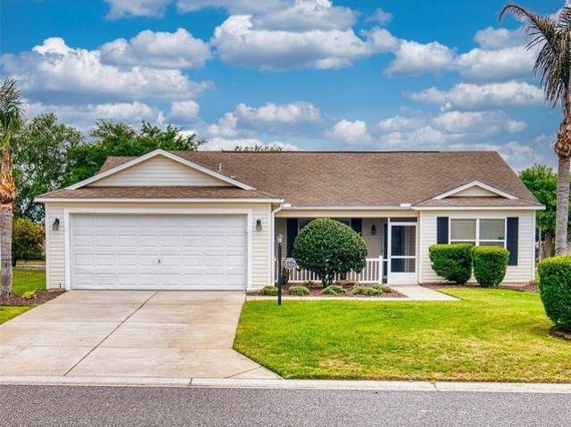 1521 Hollyberry Pl, The Villages, FL 32162