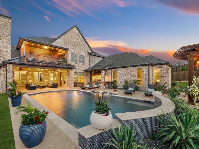 1521 Latigo Court